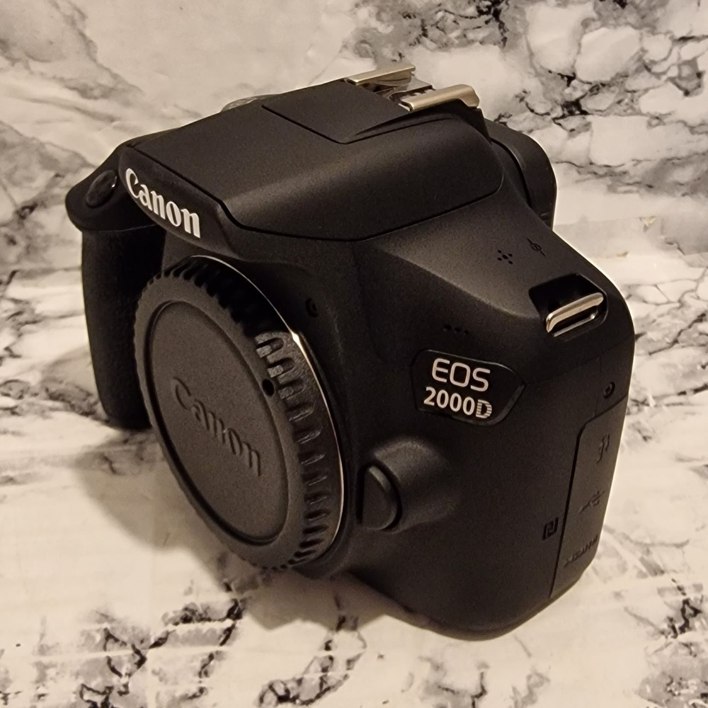 Pre-owned Canon EOS 2000D Essential Double Lens Kit - 18-55MM & 75 ...